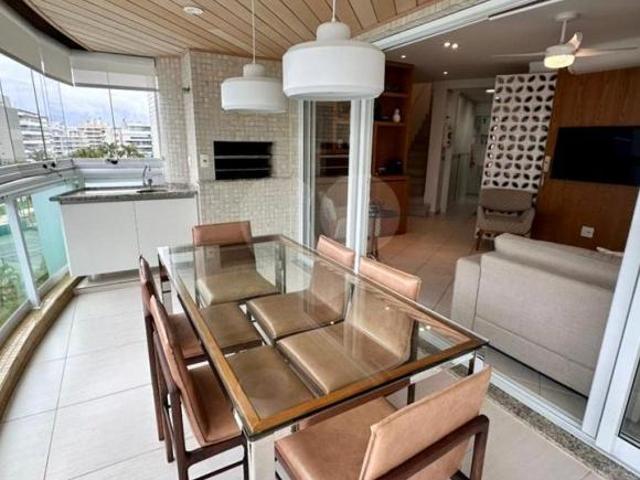 Duplex com 4 quartos à venda em Riviera SP