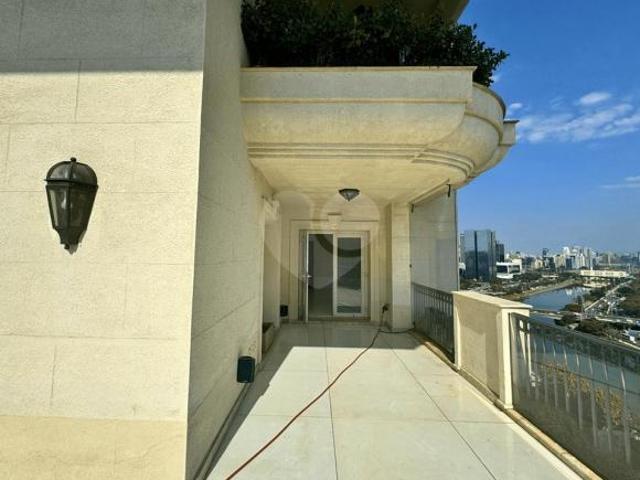 Duplex com 5 quartos à venda em Jardim Europa SP