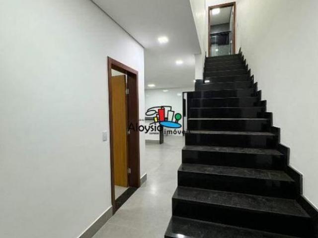 Duplex à venda, 3 quartos, 1 suíte, 4 vagas, Iporanga Sete Lagoas/MG