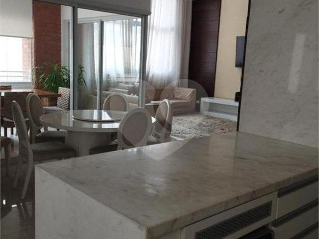Apartamento Duplex em Pinheiros