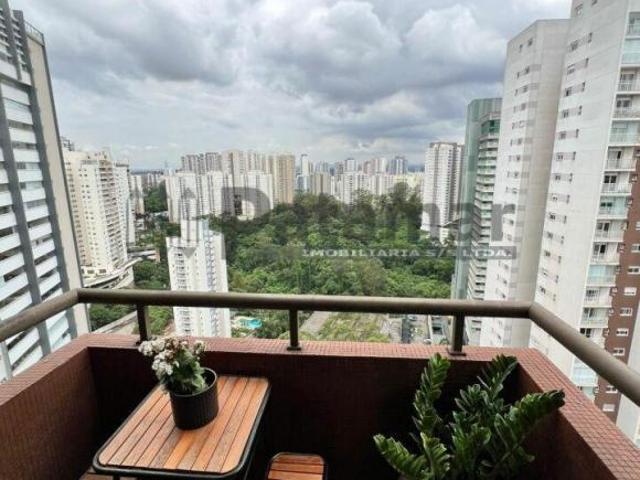 Duplex a venda com 2 quartos, sendo 2 suítes, Jardim Londrina