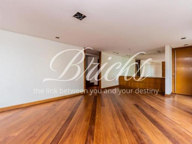 DUPLEX A VENDA EM MOEMA COM 198M² 3 SUÍTES E 2 VAGAS