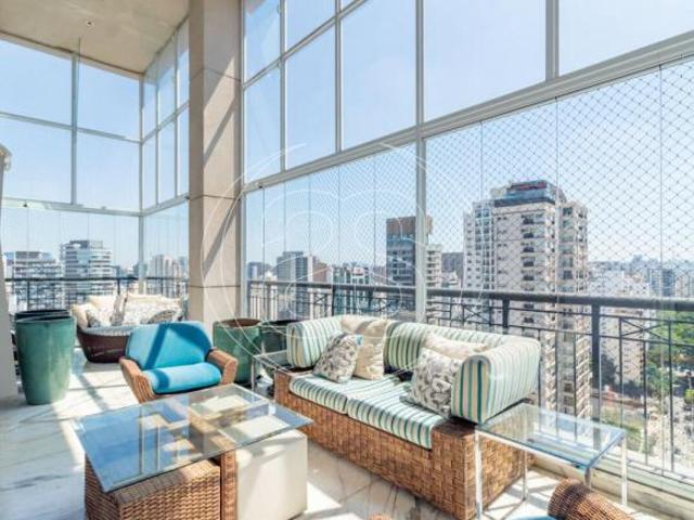 DUPLEX À VENDA NA VILA NOVA CONCEIÇÃO