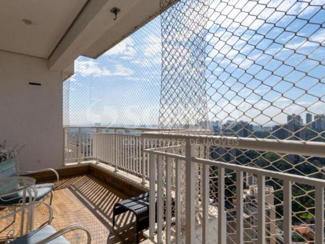Duplex á Venda no Morumbi com 172m², 3 quartos sendo 2 suítes