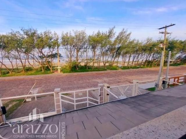 Duplex à Beira Mar