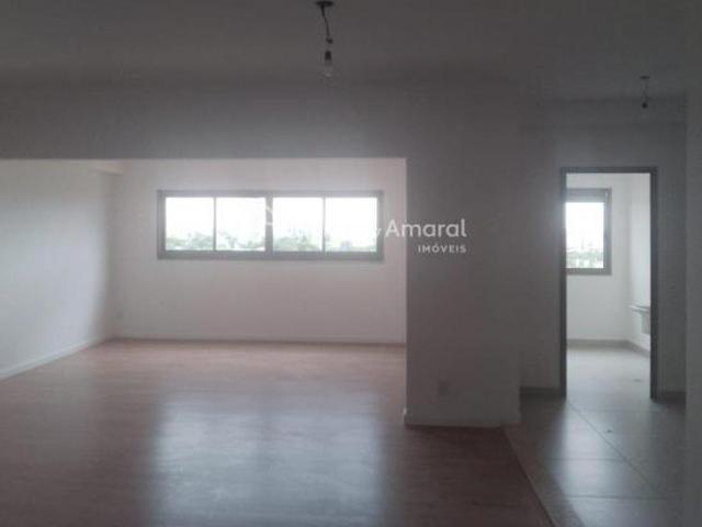 Duplex Amplo com 1 Suíte e 3 Vagas 192 m²