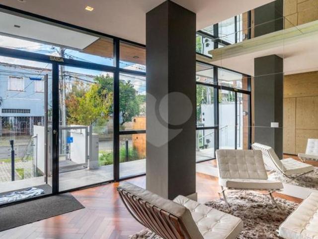 Duplex Alto Padrão | 3 Suítes | 210 m² Privativos | 3 Vagas | Alto da XV – Curitiba