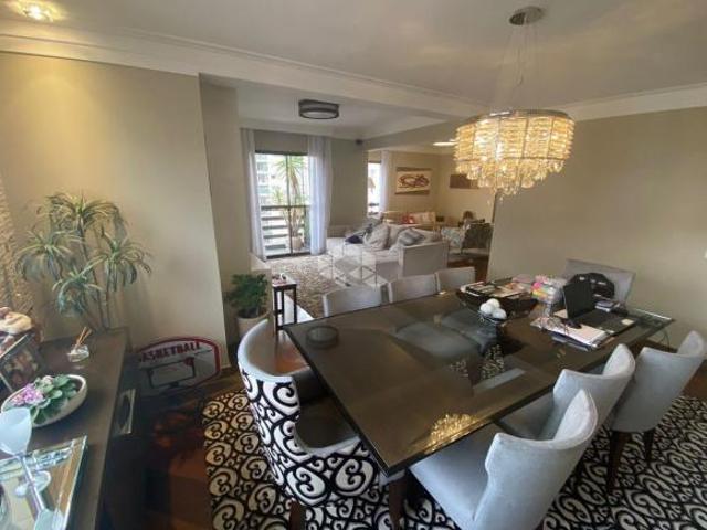 Duplex alto padrão na Chácara Klabin, com 228m², 4 suítes e 3 vagas de garagem