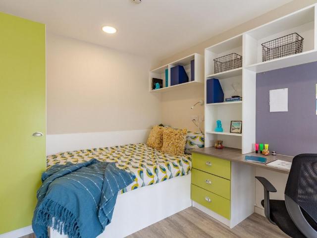 Duplex at The Barn, 1 Cheeke Street EX1 Studio to rent £1,313 pcm £303 pw