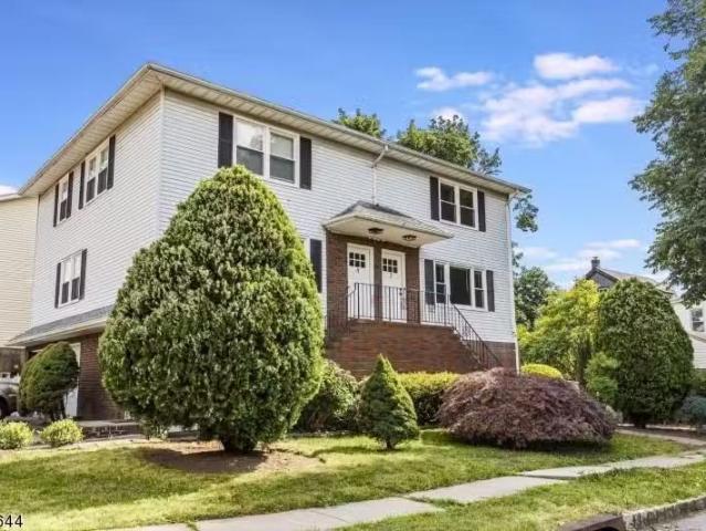 Duplex Bloomfield Twp. NJ 2 Rena Ln