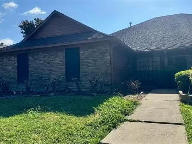 Duplex Dallas, TX 18922 Tupelo Ln