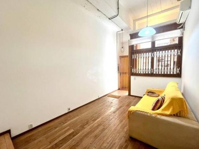 Duplex de 01 dormitório, 01 vaga coberta