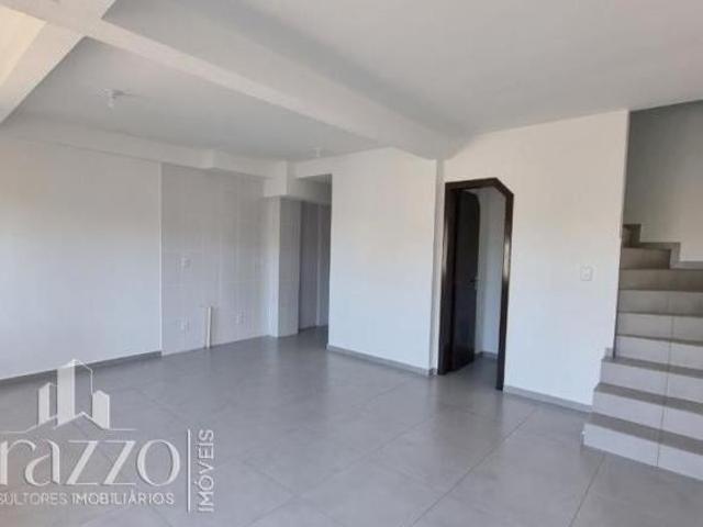 Duplex de 02 dormitórios no Centro de Imbé