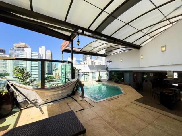Duplex de Altíssimo Luxo com 397,54 m² no Setor Oeste