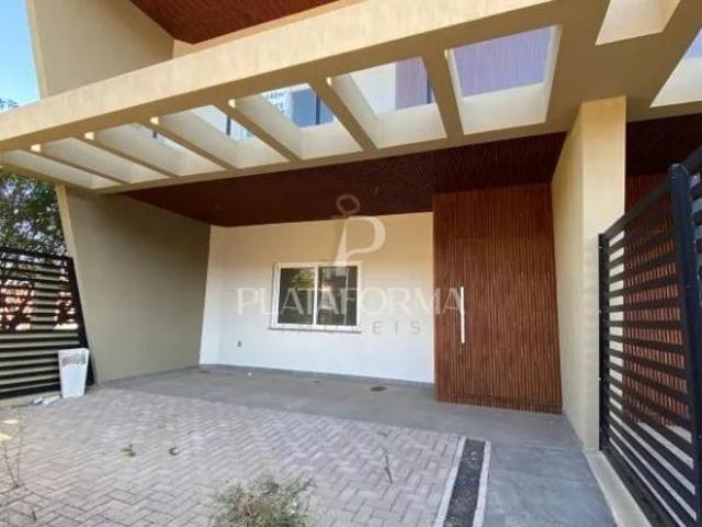 Duplex de Alto Padrão a 1 Quadra do Mar no Centro – 2 Suítes | Arquitetura Moderna
