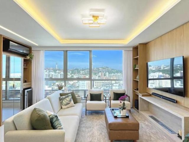 Duplex em Praia de Belas