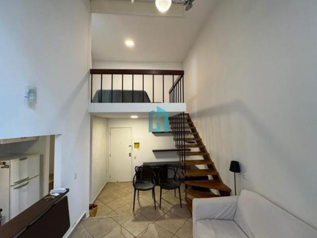 Duplex elegante de 1 dormitório 57m² no coração do Itaim Bibi estilo e conveniência