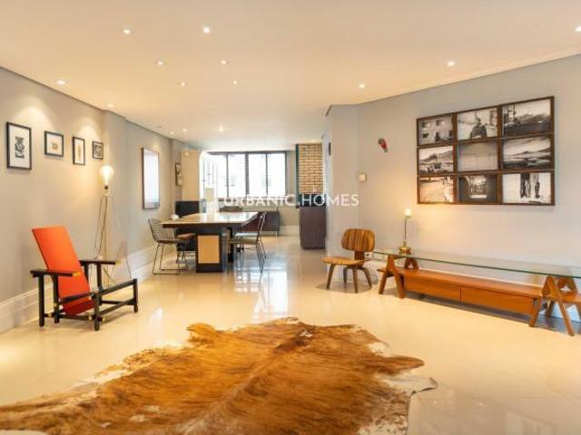 Duplex espaçoso no Batel | 302m² | 4 suítes e 3 vagas