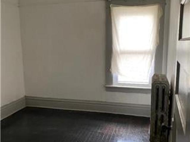 Duplex For Rent