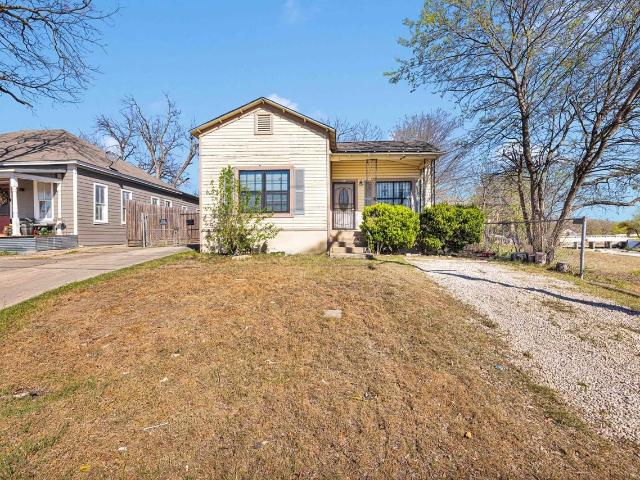 Duplex for Rent in the Heart of SA! 1 Bedroom Apartment for Rent at 652 N San Ignacio Ave, San Antonio, TX 78228 Loma Vista