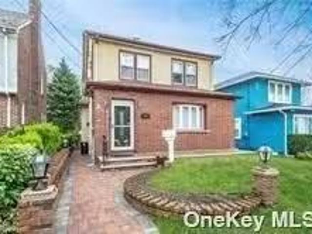 Duplex Floral Park, NY 81 Maple Ave #2