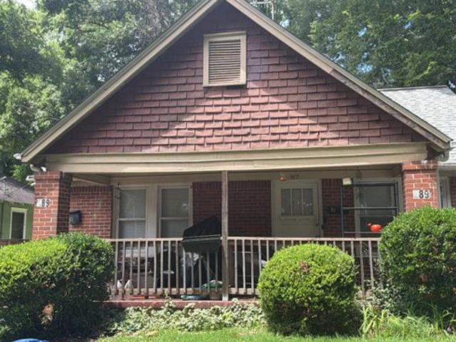Duplex in West End Lease Takeover