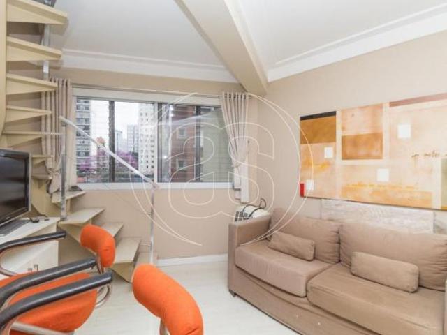 Duplex mobiliado na Vila Nova Conceição