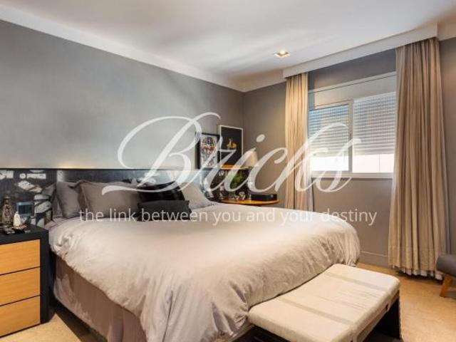 DUPLEX MOBILIADO A VENDA EM MOEMA, 163 M², 2 SUITES, 3 VAGAS