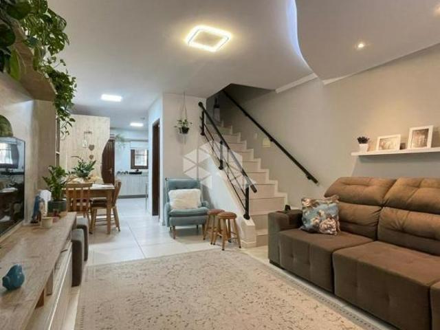 Duplex mobiliado com 02 dormitórios a 5 minutos do Centro de Vera Cruz!