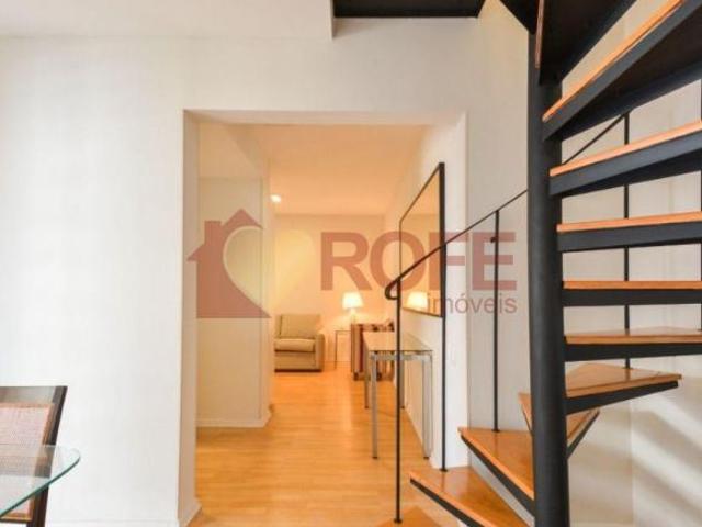 Duplex mobiliado com 2 suítes e 2 vagas próximo ao Metrô Trianon Masp
