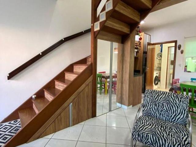 Duplex Moderno com 2 Suítes na Zona Nova – Oportunidade por R$ 380 Mil