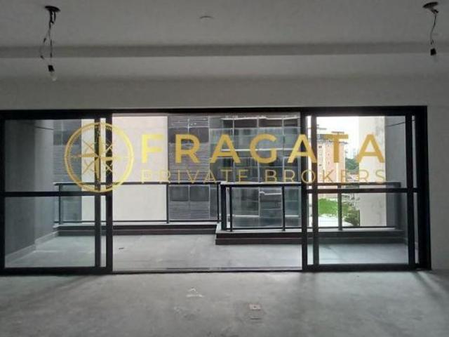 Duplex Novo no Itaim/SP 153 m² 2 suítes 3 vagas Depósito Lazer Completo