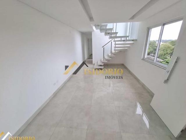 DUPLEX NO CENTRO DE PINHAIS! TERRAÇO, SUÍTE, SACADA