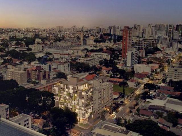 Duplex no Água Verde com 68,6m² — conforto e funcionalidade em cada detalhe