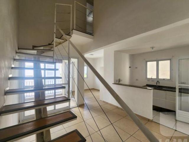 Duplex no Jardim América com02 dormitórios e 01 suíte 01 vaga