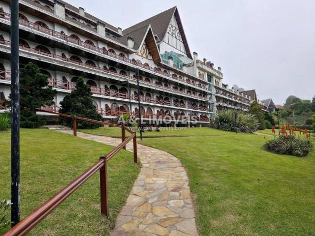 Duplex no Quatre Saisons Residence com lareira e 2 vagas