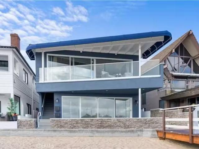 Duplex Newport Beach, CA 215 E Edgewater Ave
