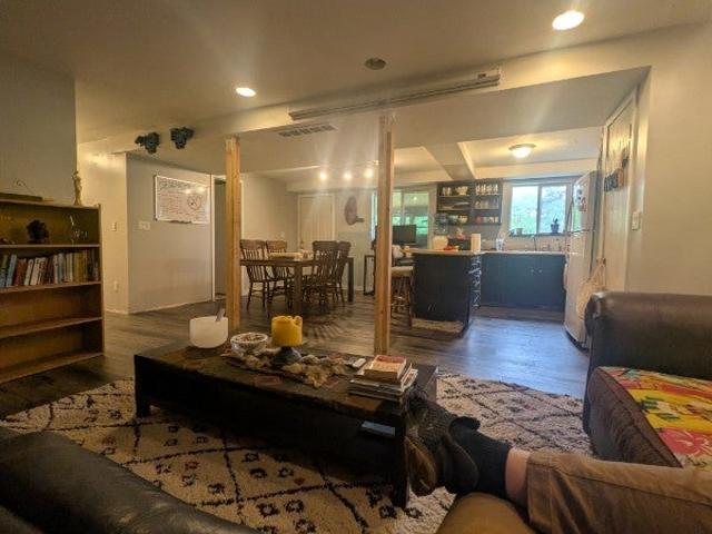 Duplex near Big Cottonwood Canyon $700/mo Aug 1st