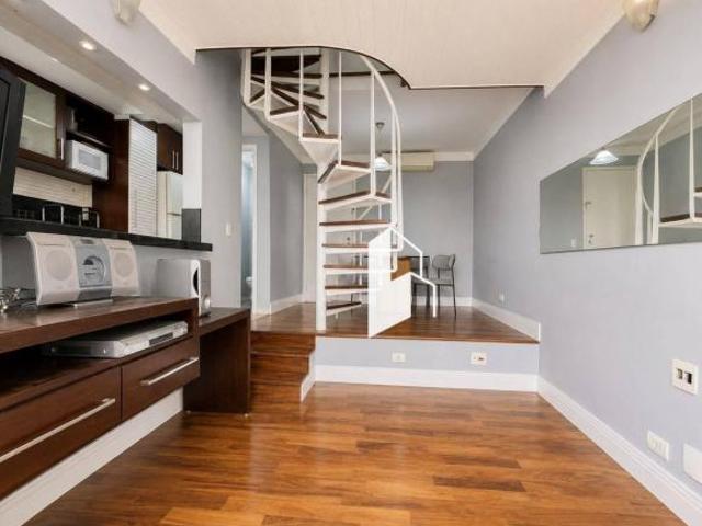 Duplex sofisticado no Jardins, a poucos passos da Av. Paulista e do Parque Trianon
