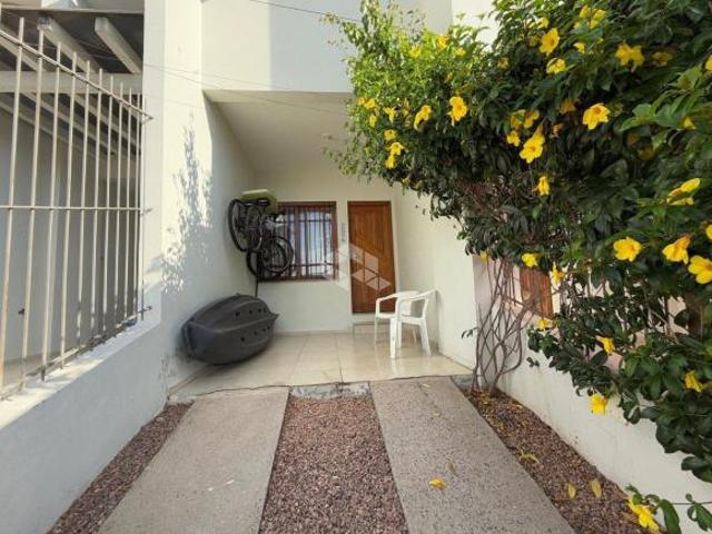Duplex semimobiliado com 02 dormitórios, no Castelo Branco, rua sem saída