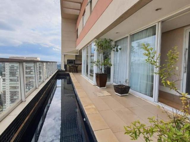 Duplex para venda com 4 quartos, sendo 4 suítes, 419m²