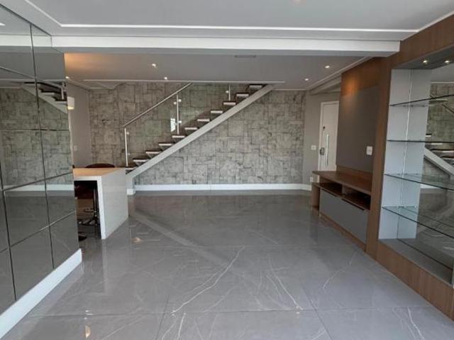 Duplex para venda em Vila Bertioga com 4 quartos, sendo 3 suítes, 255m²