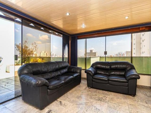 Duplex para venda em Vila Gumercindo com 4 quartos, sendo 2 suítes, 187m²