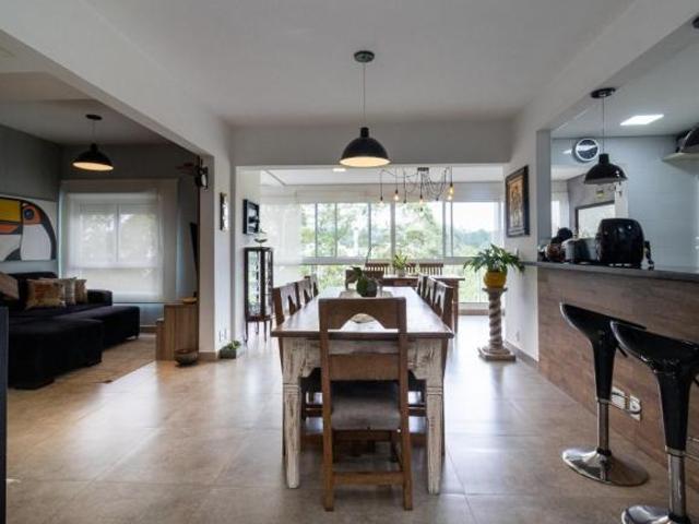 Duplex para venda em Chácara Pavoeiro com 3 quartos, sendo 2 suítes, 184m²
