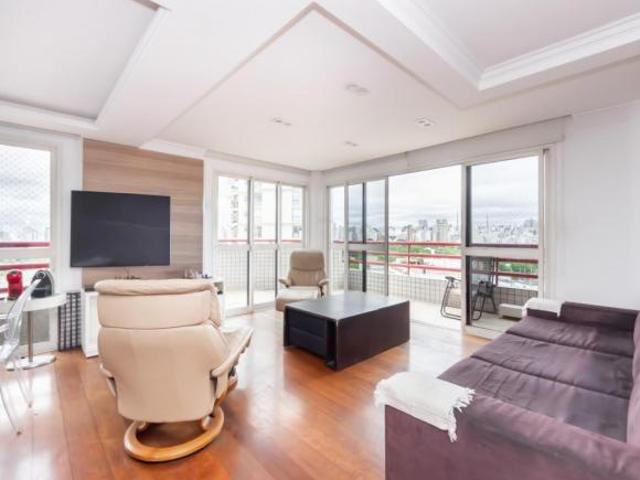 Duplex para venda em Itaim Bibi com 4 quartos, sendo 4 suítes, 190m²