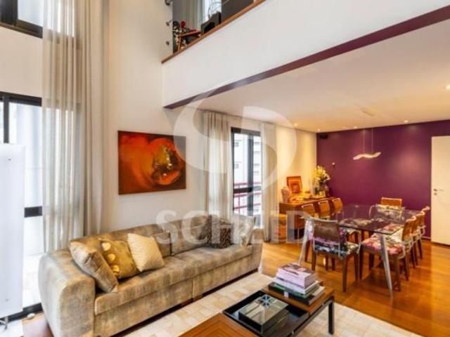 Duplex para venda em Itaim Bibi com 3 quartos, sendo 2 suítes, 173m² 3 vagas
