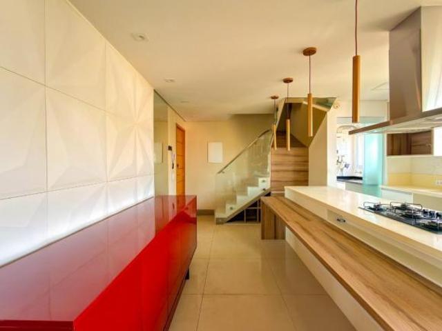 Duplex para venda em Matriz com 3 quartos, sendo 1 suíte, 118m²