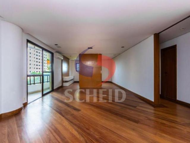 Duplex para venda em Moema com 3 quartos, sendo 3 suítes, 198m²