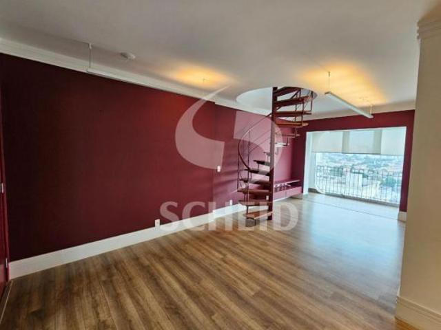 Duplex para venda em Moema com 2 quartos, sendo 1 suíte, 182m²