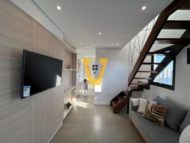 Duplex para venda em Pompeia com 2 quartos, sendo 1 suíte, 60m²